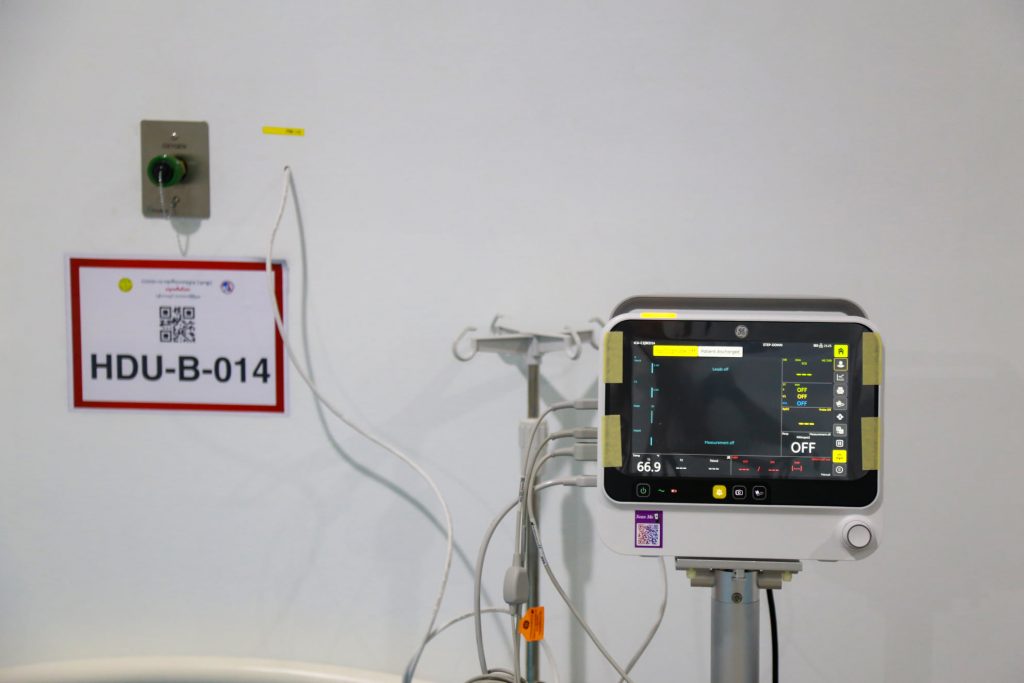 Chief Minister of Yangon visits ICU/ HDU new 50-bed extension building ...